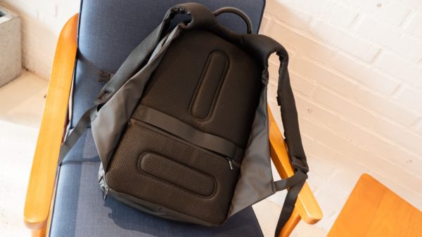 多功能科技背包NAYO SMART 開箱，生活、出差、旅行都適合 - 瘋先生