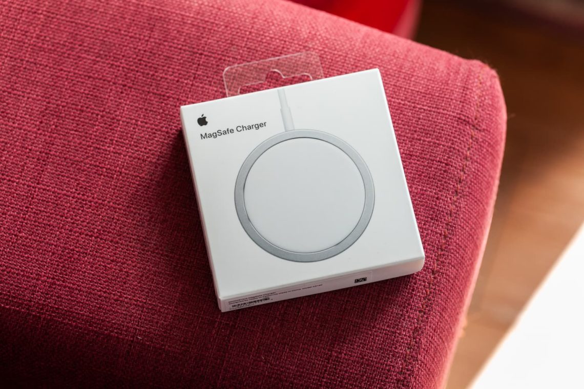 MagSafe 開箱評測：無線充電超方便，告訴你值不值得買 - 瘋先生