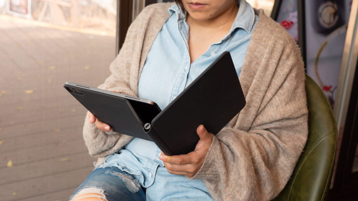 MOFT Float 開箱：iPad支架神器升降、保護、鍵盤全具備 - 瘋先生