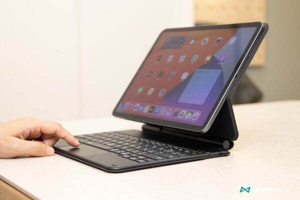 高CP值eiP iPad藍牙鍵盤哪款好用？iPad輕巧鍵盤 vs 懸浮巧控鍵盤比較 - 瘋先生