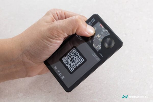 AirCard 錢包追蹤器開箱》超薄防丟定位＋防盜刷＋數位名片神器 - 瘋先生