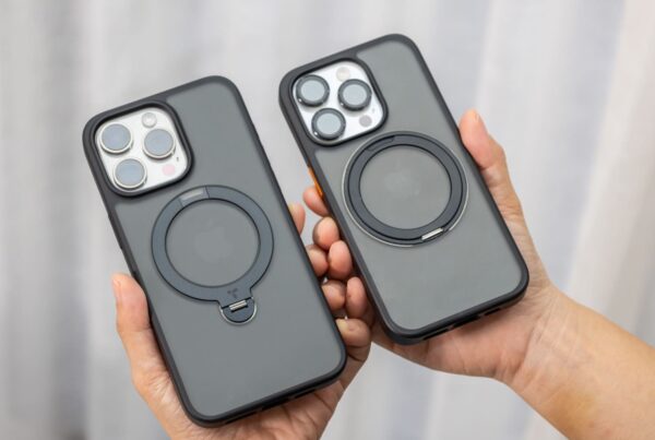 圖拉斯 TORRAS Ostand Spin 軍規磁吸支架防摔殼開箱分享 - 瘋先生