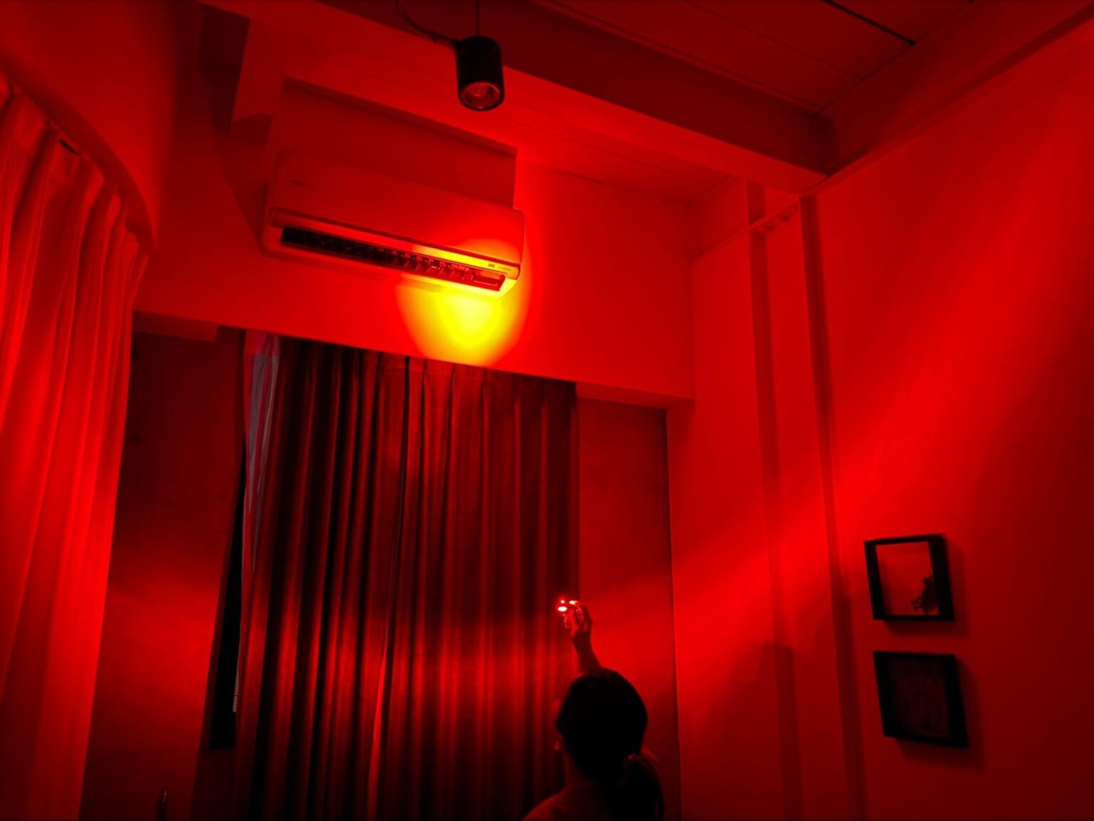 Momax GPS定位追蹤器開箱評價，整合蘋果尋找和防窺萬用鎖功能 - 瘋先生